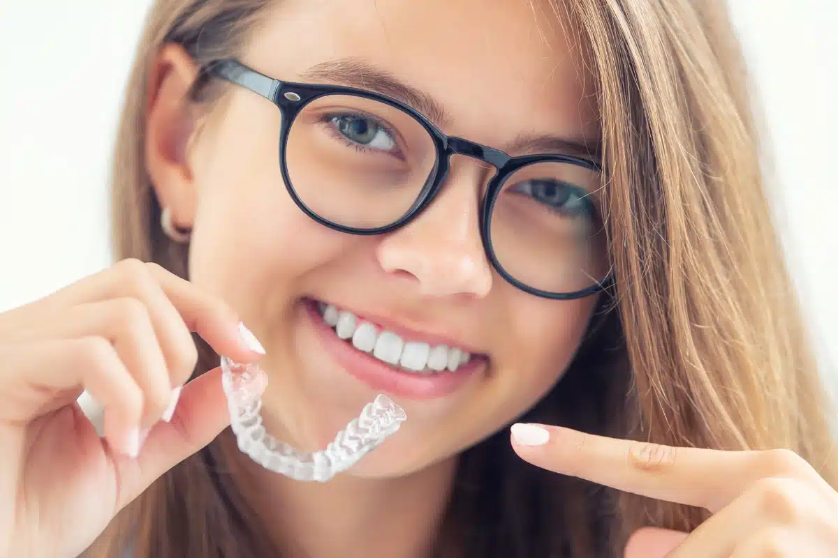 Managing Post-Root Canal Swelling & Discomfort: Expert Tips Managing Post-Root Canal Swelling & Discomfort: Expert Tips